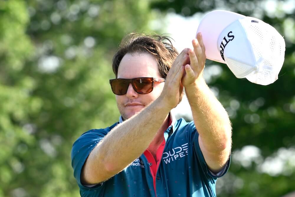 Higgs’ plea to ‘be better’ and honor Grayson Murray - Global Golf Post