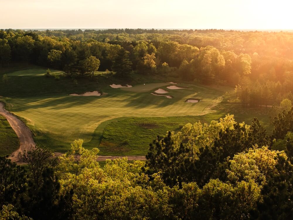 Opposites attract - Global Golf Post